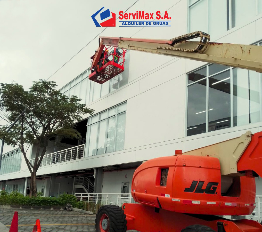 Alquiler de grúas | SERVIMAX